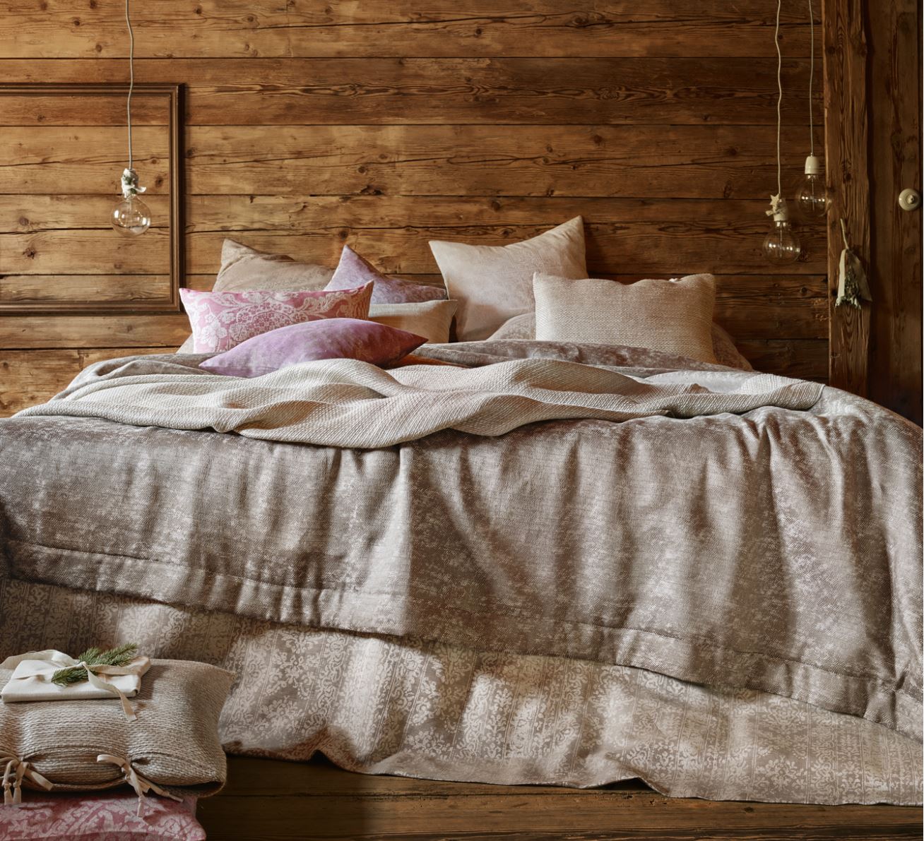 Leitner Tratten Linen Bedding & Table Linens - Leitner at J Brulee