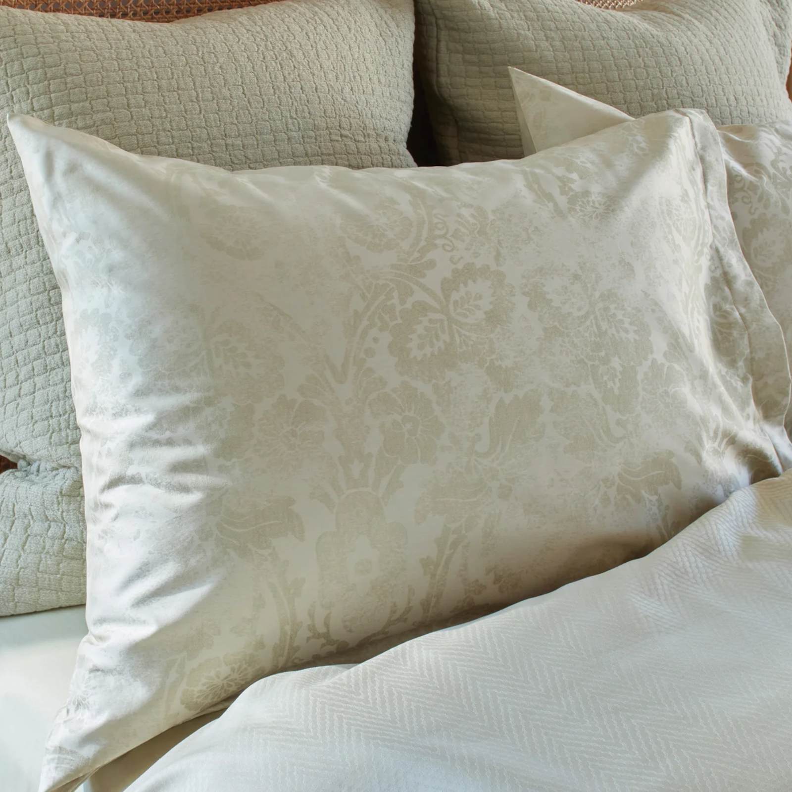 SDH Baton Rouge Floral Jacquard Sheets & Bedding | J Brulee Home
