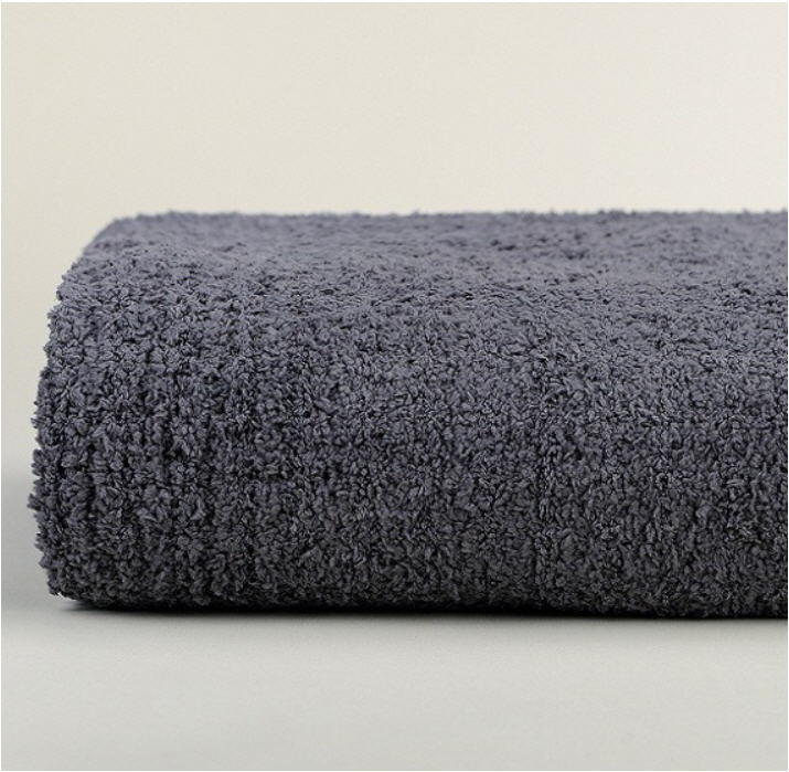 Slate Grey Luxury: A Kashwere Throw Experience