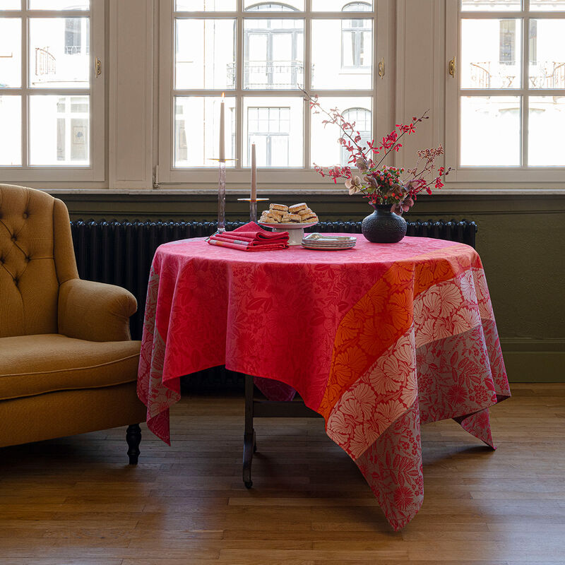 Le Jacquard Francais Cottage Pink Table Linens - Romantic Dining Elegance