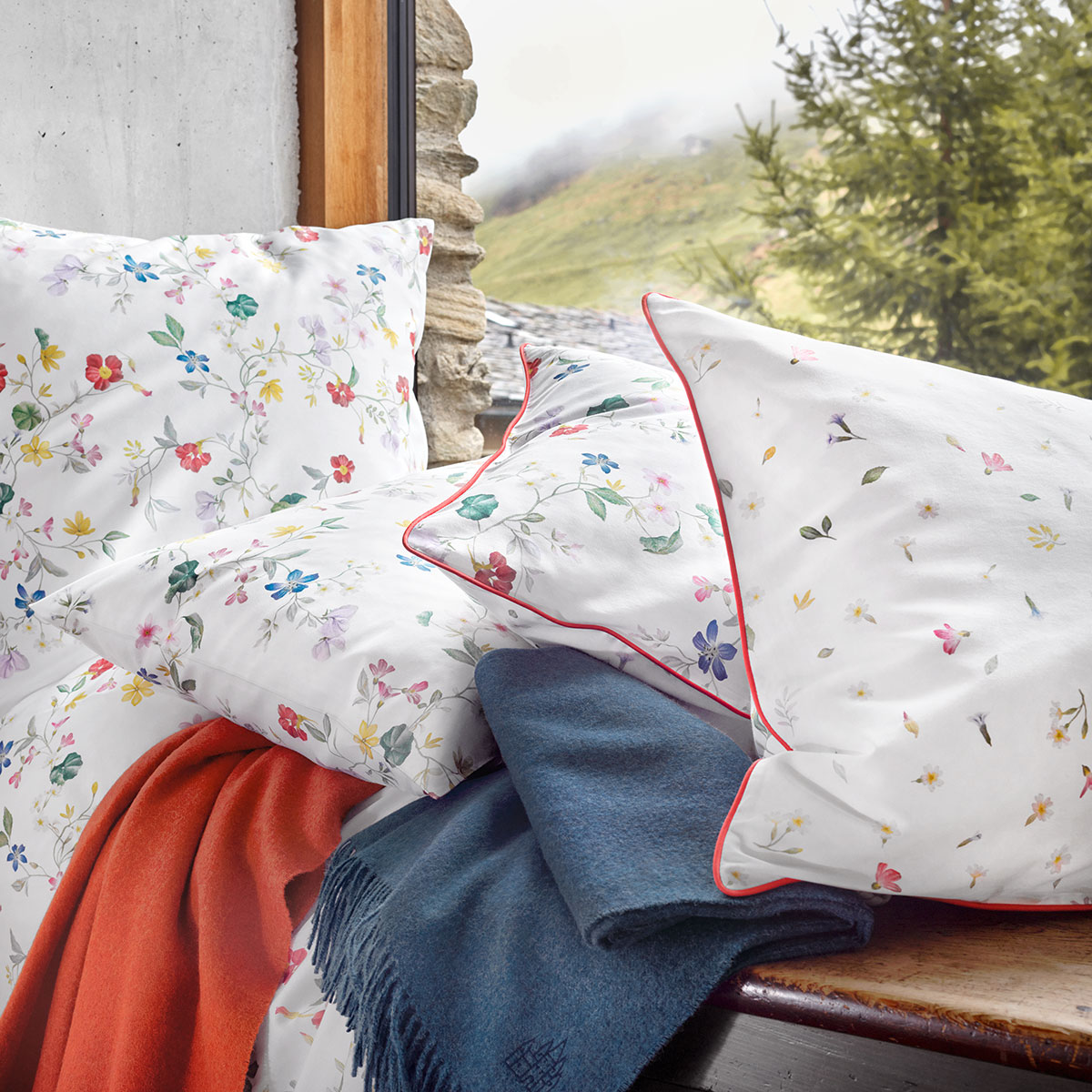 Colorful White Floral Duvet Covers & Bedding - Schlossberg Elle