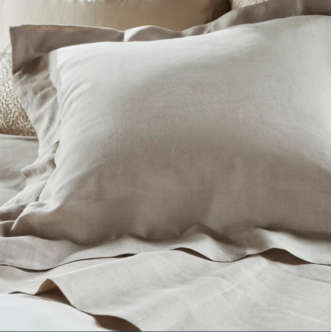 SDH The Purists Classic Linen Bedding