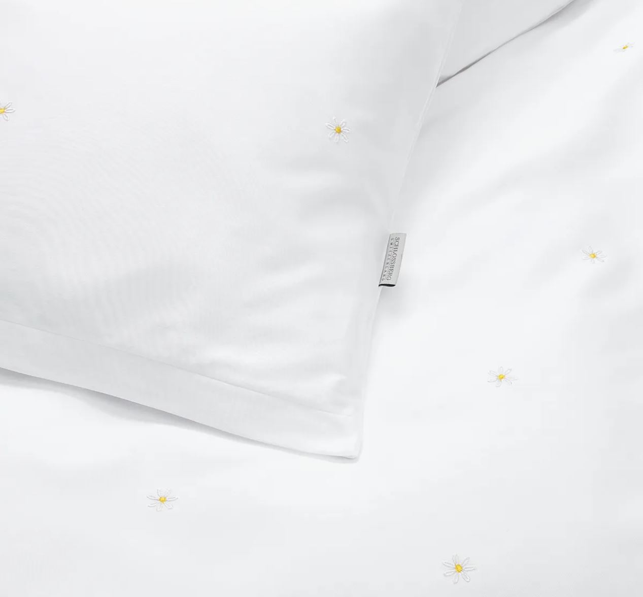 Schlossberg Daisy Bedding | Embroidered Floral Elegance