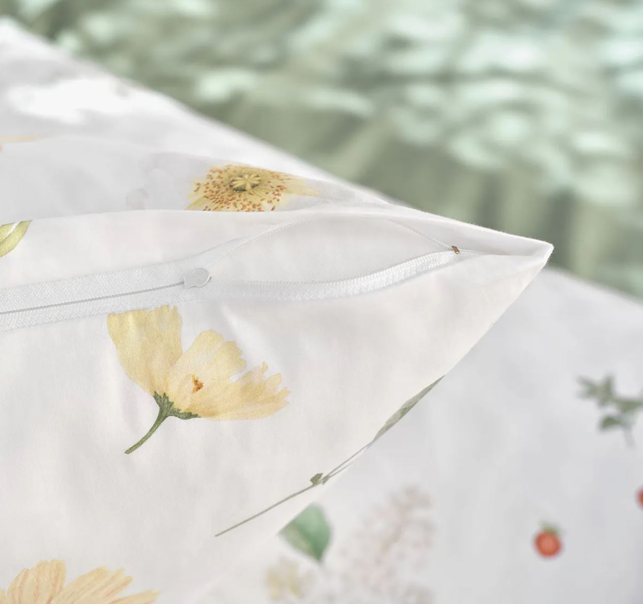 Schlossberg Zinnia Blanc Bedding | Summer Floral Elegance